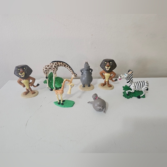 Dreamworks | Toys | Dreamworks Madagascar Figures Set Of 7 | Poshmark